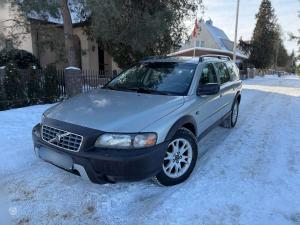 Zaļš Volvo XC70 2003 Kauņa, ar dzinēja tilpumu 2.52 L un nobraukumu 240 tūkst. km par 2850 €, foto  vietnē AUTOMOTO.COM.LV
