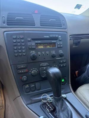 Zaļš Volvo XC70 2003 Šauļi, ar dzinēja tilpumu 2.40 L un nobraukumu 350 tūkst. km par 2250 €, foto 11 vietnē AUTOMOTO.COM.LV