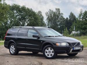 Zaļš Volvo XC70 2004 Preiļi, ar dzinēja tilpumu 2.40 L un nobraukumu 378 tūkst. km par 3050 €, foto 2 vietnē AUTOMOTO.COM.LV