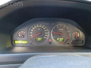 Zaļš Volvo XC70 2004 Cēsis, ar dzinēja tilpumu 2.40 L un nobraukumu 419 tūkst. km par 2200 €, foto 5 vietnē AUTOMOTO.COM.LV