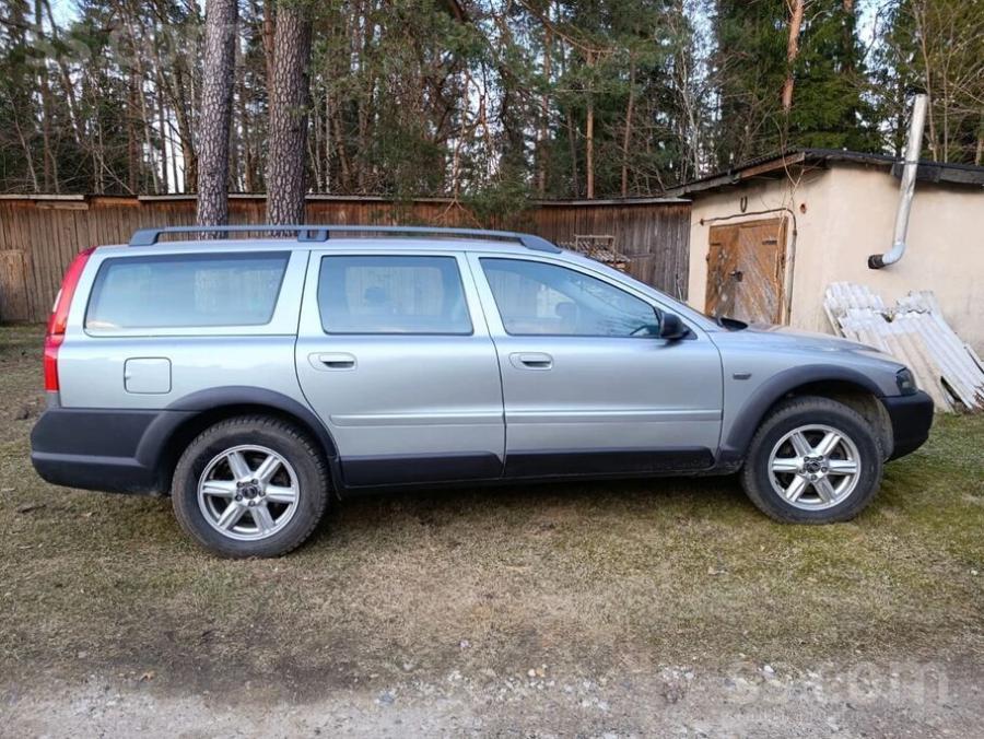 Zaļš Volvo XC70 2004 Cēsis, ar dzinēja tilpumu 2.40 L un nobraukumu 419 tūkst. km par 2200 €, foto 6 vietnē AUTOMOTO.COM.LV