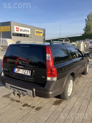 Зеленый Вольво ХС70 2005 в Екабпилс, объемом двигателя 2.40 л и пробегом 333 тыс. км за 3850 €, фото 5 на AUTOMOTO.COM.LV