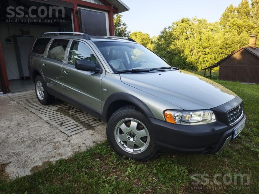 Zaļš Volvo XC70 2005 Rīga, ar dzinēja tilpumu 2.40 L un nobraukumu 339 tūkst. km par 4850 €, foto 4 vietnē AUTOMOTO.COM.LV