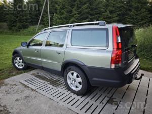 Zaļš Volvo XC70 2005 Rīga, ar dzinēja tilpumu 2.40 L un nobraukumu 339 tūkst. km par 4850 €, foto 5 vietnē AUTOMOTO.COM.LV