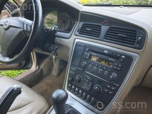 Zaļš Volvo XC70 2005 Rīga, ar dzinēja tilpumu 2.40 L un nobraukumu 339 tūkst. km par 4850 €, foto 7 vietnē AUTOMOTO.COM.LV
