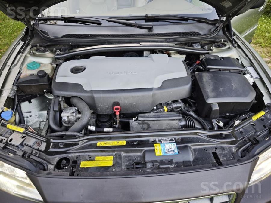 Zaļš Volvo XC70 2005 Rīga, ar dzinēja tilpumu 2.40 L un nobraukumu 339 tūkst. km par 4850 €, foto 11 vietnē AUTOMOTO.COM.LV