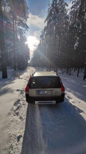 Зеленый Вольво ХС70 2006 в Вильнюс, объемом двигателя 2.52 л и пробегом 360 тыс. км за 3750 €, фото 7 на AUTOMOTO.COM.LV