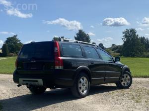 Green Volvo XC70 2006 in Riga, with an engine capacity of 2.40 L and mileage of 343 thousand km for 4400 €, photo 9 on AUTOMOTO.COM.LV
