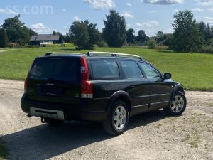 Green Volvo XC70 2006 in Riga, with an engine capacity of 2.40 L and mileage of 343 thousand km for 4400 €, photo 11 on AUTOMOTO.COM.LV