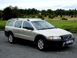 Green Volvo XC70 2006 in Tallinn, with an engine capacity of 2.40 L and mileage of 305 thousand km for 4400 €, photo  on AUTOMOTO.COM.LV