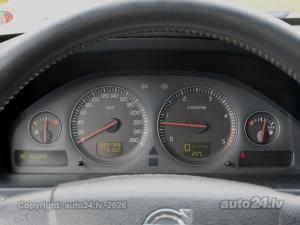 Зеленый Вольво ХС70 2006 в Таллин, объемом двигателя 2.40 л и пробегом 305 тыс. км за 4400 €, фото 5 на AUTOMOTO.COM.LV