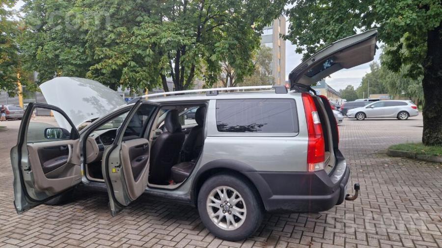 Zaļš Volvo XC70 2006 Rīga, ar dzinēja tilpumu 2.40 L un nobraukumu 0 tūkst. km par 1399 €, foto 16 vietnē AUTOMOTO.COM.LV