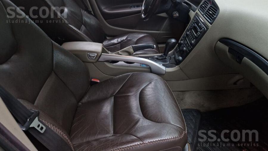 Zaļš Volvo XC70 2006 Rīga, ar dzinēja tilpumu 2.40 L un nobraukumu 0 tūkst. km par 1399 €, foto 17 vietnē AUTOMOTO.COM.LV