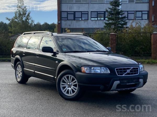 Вольво ХС70 2006 в Рига на AUTOMOTO.COM.LV Зеленый Вольво ХС70 2006 в Рига, объемом двигателя 2.40 л и пробегом 319 тыс. км за 4300 €, фото 1 на AUTOMOTO.COM.LV