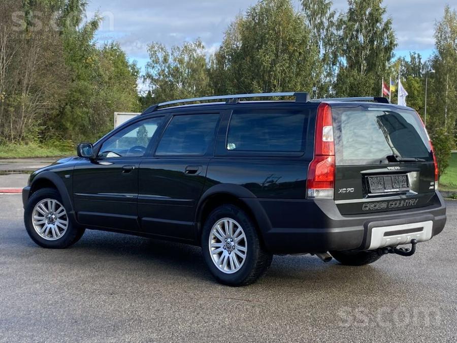 Зеленый Вольво ХС70 2006 в Рига, объемом двигателя 2.40 л и пробегом 319 тыс. км за 4300 €, фото 6 на AUTOMOTO.COM.LV