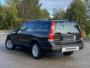Зеленый Вольво ХС70 2006 в Рига, объемом двигателя 2.40 л и пробегом 319 тыс. км за 4300 €, фото 8 на AUTOMOTO.COM.LV
