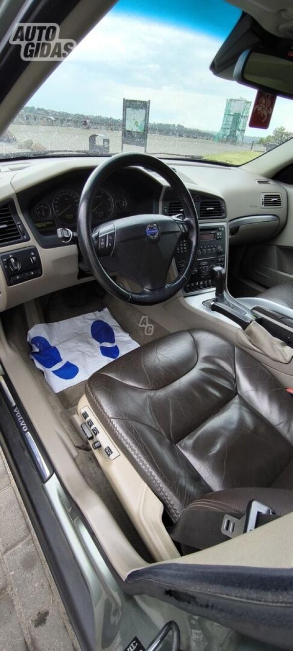 Zaļš Volvo XC70 2007 Kauņa, ar dzinēja tilpumu 2.40 L un nobraukumu 352 tūkst. km par 3500 €, foto 8 vietnē AUTOMOTO.COM.LV