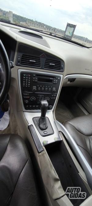 Green Volvo XC70 2007 in Kaunas, with an engine capacity of 2.40 L and mileage of 352 thousand km for 3500 €, photo 11 on AUTOMOTO.COM.LV