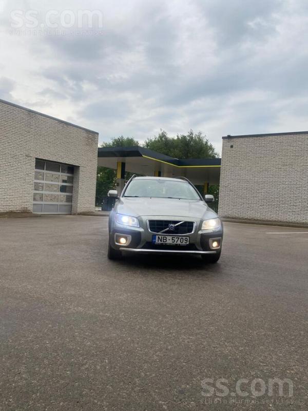 Zaļš Volvo XC70 2007 Ogre, ar dzinēja tilpumu 2.40 L un nobraukumu 370 tūkst. km par 3200 €, foto 3 vietnē AUTOMOTO.COM.LV