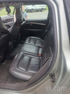 Zaļš Volvo XC70 2007 Ogre, ar dzinēja tilpumu 2.40 L un nobraukumu 370 tūkst. km par 3200 €, foto 11 vietnē AUTOMOTO.COM.LV