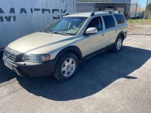 Green Volvo XC70 2007 in Riga, with an engine capacity of 2.40 L and mileage of 363 thousand km for 3999 €, photo 6 on AUTOMOTO.COM.LV