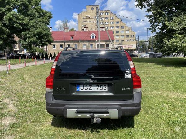 Green Volvo XC70 2007 in Vilnius, with an engine capacity of 2.40 L and mileage of 338 thousand km for 3500 €, photo 7 on AUTOMOTO.COM.LV