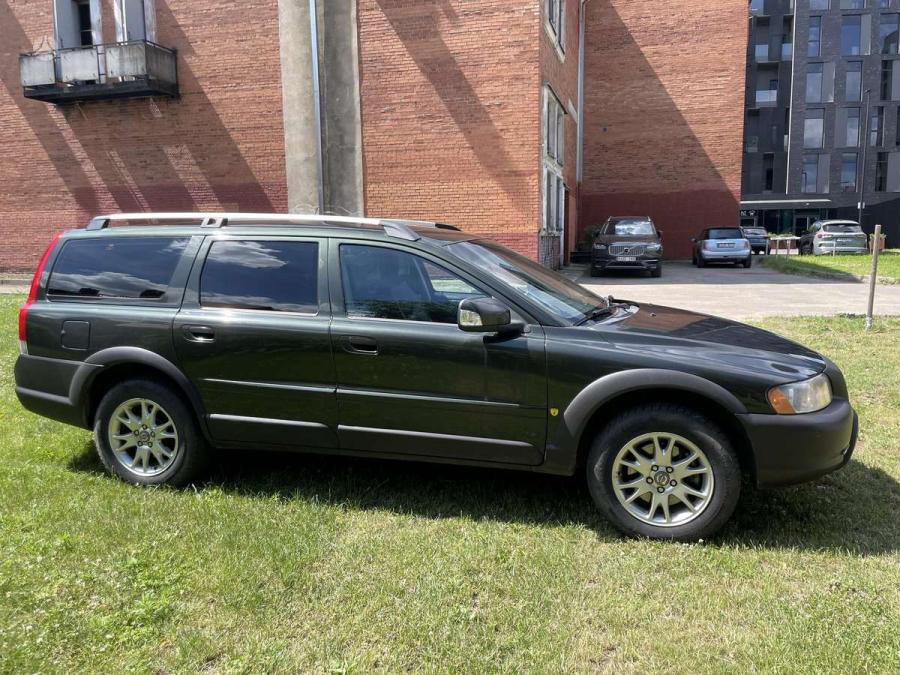 Zaļš Volvo XC70 2007 Viļņa, ar dzinēja tilpumu 2.40 L un nobraukumu 338 tūkst. km par 3500 €, foto 10 vietnē AUTOMOTO.COM.LV