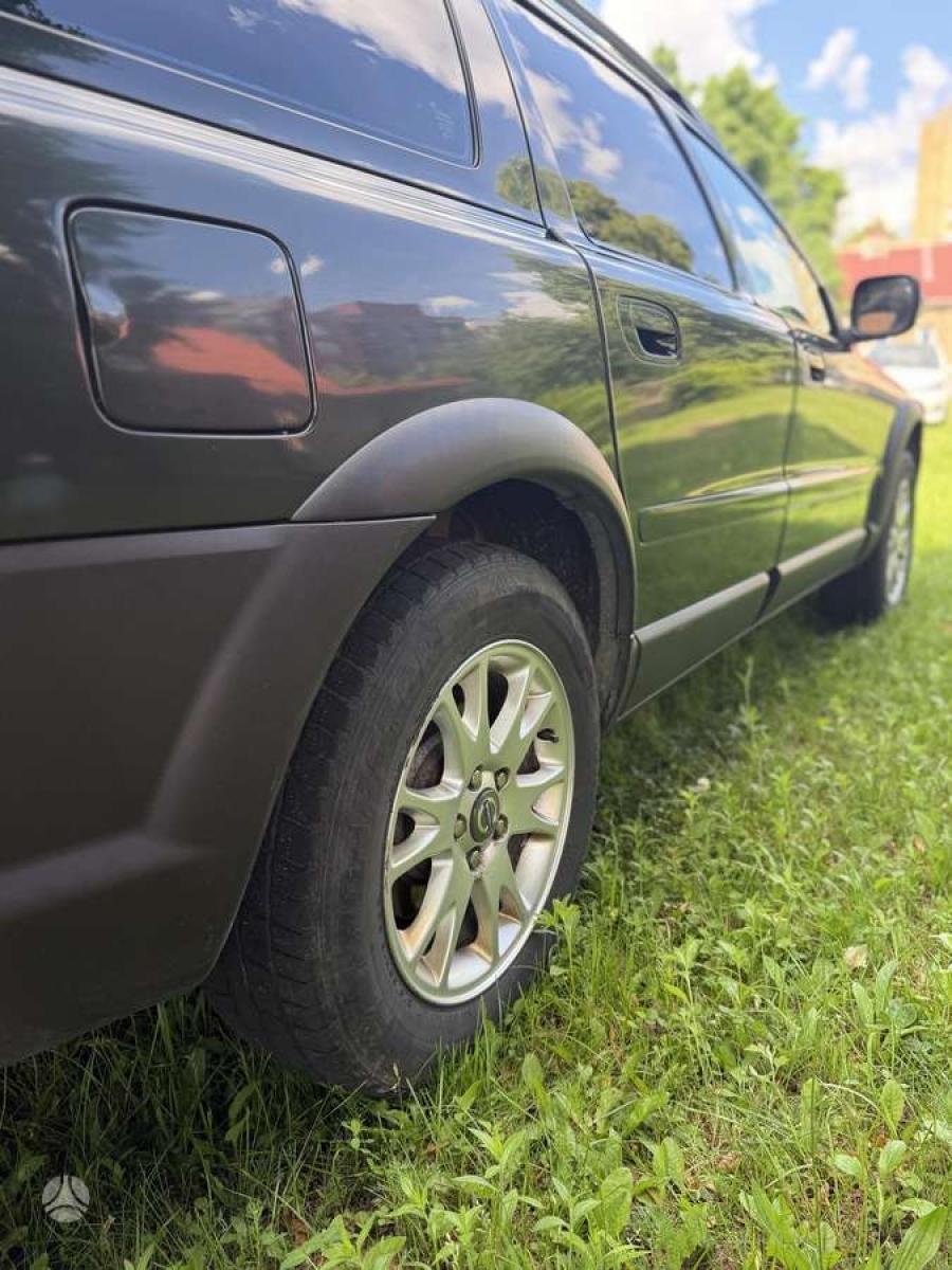 Zaļš Volvo XC70 2007 Viļņa, ar dzinēja tilpumu 2.40 L un nobraukumu 338 tūkst. km par 3500 €, foto 17 vietnē AUTOMOTO.COM.LV