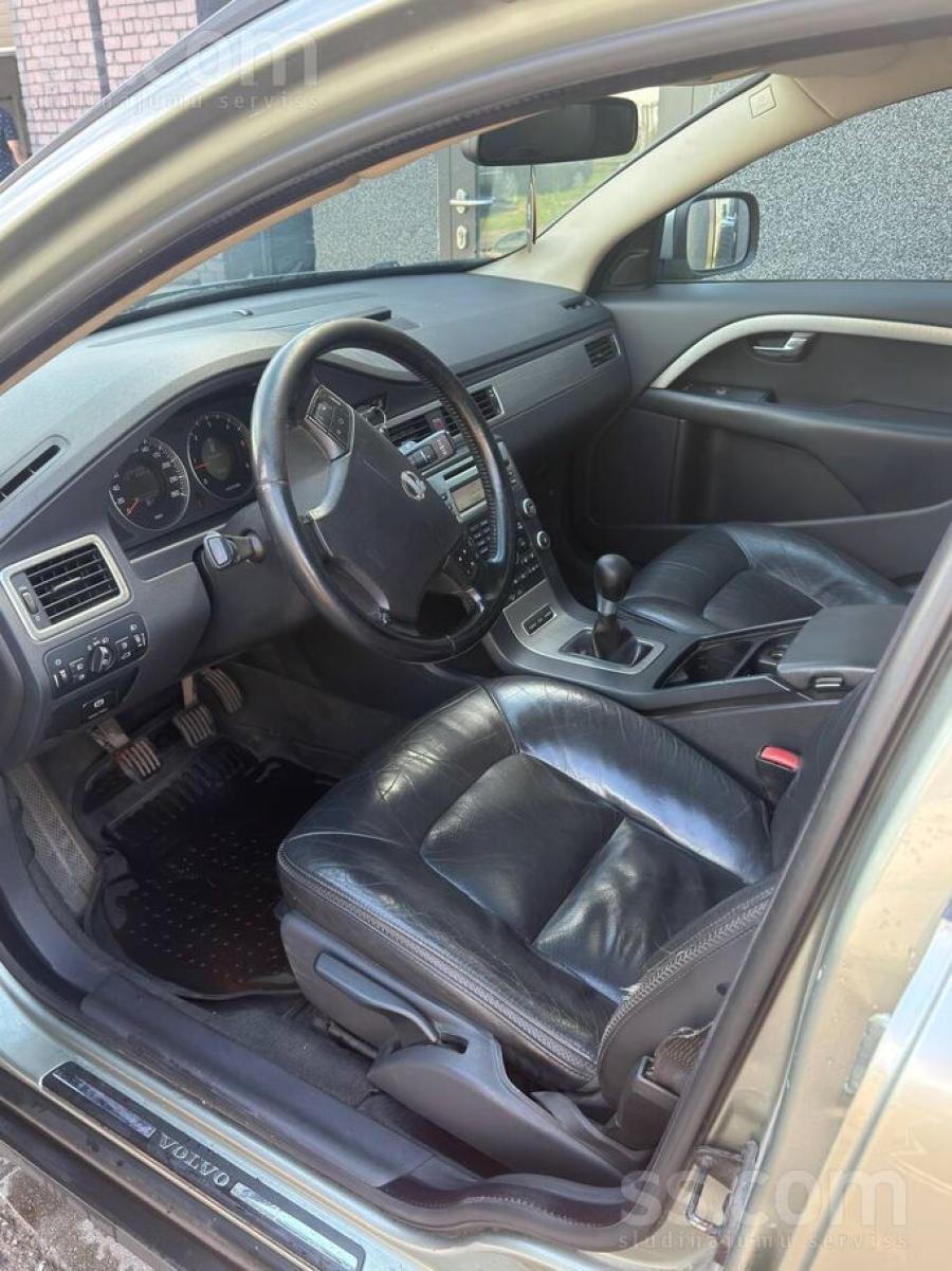 Zaļš Volvo XC70 2007 Rīga, ar dzinēja tilpumu 2.40 L un nobraukumu 0 tūkst. km par 4800 €, foto 7 vietnē AUTOMOTO.COM.LV