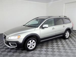 Green Volvo XC70 2007 in Tallinn, with an engine capacity of 2.40 L and mileage of 318 thousand km for 3199 €, photo 10 on AUTOMOTO.COM.LV