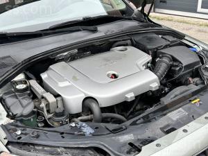 Green Volvo XC70 2007 in Riga, with an engine capacity of 2.40 L and mileage of 0 thousand km for 4200 €, photo 14 on AUTOMOTO.COM.LV