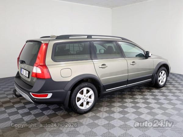Green Volvo XC70 2008 in Tallinn, with an engine capacity of 3.20 L and mileage of 369 thousand km for 2999 €, photo 3 on AUTOMOTO.COM.LV