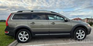 Green Volvo XC70 2011 in Ogre, with an engine capacity of 2.40 L and mileage of 333 thousand km for 5000 €, photo 4 on AUTOMOTO.COM.LV