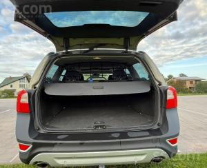 Green Volvo XC70 2011 in Ogre, with an engine capacity of 2.40 L and mileage of 333 thousand km for 5000 €, photo 7 on AUTOMOTO.COM.LV