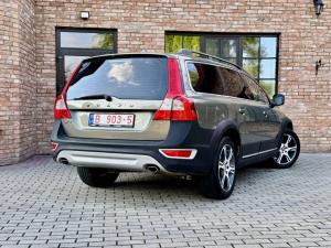 Zaļš Volvo XC70 2012 Rīga, ar dzinēja tilpumu 2.40 L un nobraukumu 281 tūkst. km par 9500 €, foto 4 vietnē AUTOMOTO.COM.LV