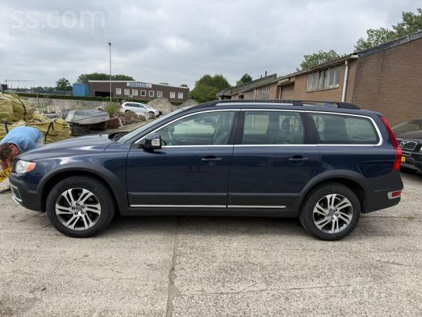 Zaļš Volvo XC70 2012 Rīga, ar dzinēja tilpumu 2.00 L un nobraukumu 298 tūkst. km par 8990 €, foto 5 vietnē AUTOMOTO.COM.LV