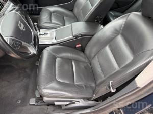 Green Volvo XC70 2012 in Riga, with an engine capacity of 2.00 L and mileage of 298 thousand km for 8990 €, photo 8 on AUTOMOTO.COM.LV