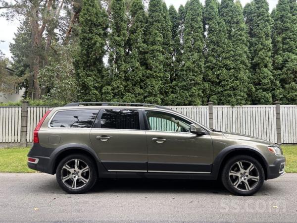Zaļš Volvo XC70 2012 Rīga, ar dzinēja tilpumu 2.00 L un nobraukumu 346 tūkst. km par 6490 €, foto 5 vietnē AUTOMOTO.COM.LV