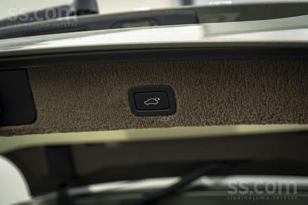 Zaļš Volvo XC70 2013 Rīga, ar dzinēja tilpumu 2.40 L un nobraukumu 0 tūkst. km par 7950 €, foto 10 vietnē AUTOMOTO.COM.LV