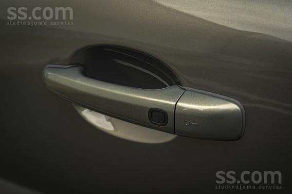 Zaļš Volvo XC70 2013 Rīga, ar dzinēja tilpumu 2.40 L un nobraukumu 0 tūkst. km par 7950 €, foto 11 vietnē AUTOMOTO.COM.LV