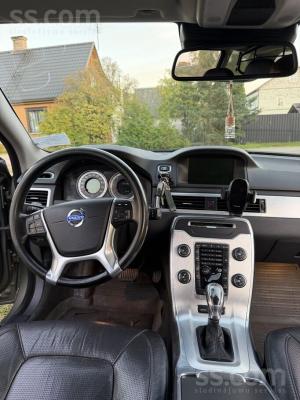 Zaļš Volvo XC70 2013 Rīga, ar dzinēja tilpumu 2.40 L un nobraukumu 359 tūkst. km par 10300 €, foto 12 vietnē AUTOMOTO.COM.LV
