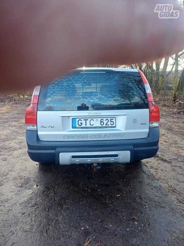 Pelēks Volvo XC70 2005 Šalčininkai, ar dzinēja tilpumu 2.40 L un nobraukumu 371 tūkst. km par 1500 €, foto 3 vietnē AUTOMOTO.COM.LV