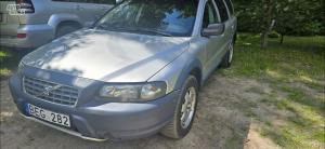 Pelēks Volvo XC70 2005 Viļņa, ar dzinēja tilpumu 2.40 L un nobraukumu 278 tūkst. km par 1000 €, foto  vietnē AUTOMOTO.COM.LV