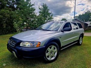 Grey Volvo XC70 2005 in Kaunas, with an engine capacity of 2.40 L and mileage of 323 thousand km for 3650 €, photo  on AUTOMOTO.COM.LV