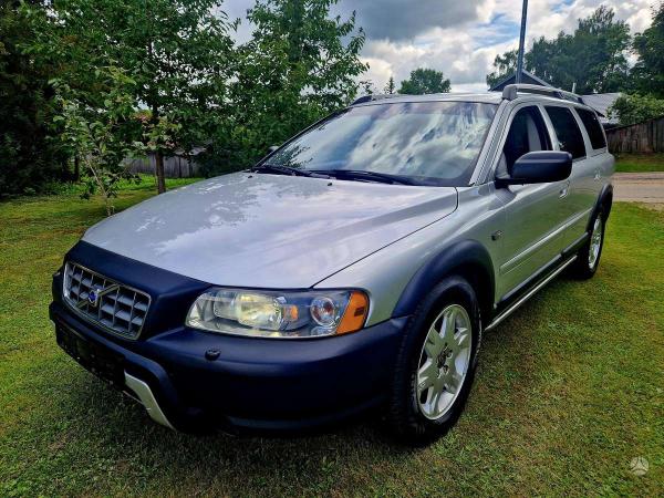 Grey Volvo XC70 2005 in Kaunas, with an engine capacity of 2.40 L and mileage of 323 thousand km for 3650 €, photo 7 on AUTOMOTO.COM.LV
