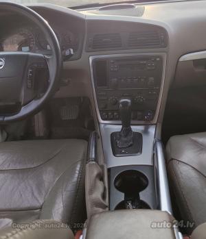 Pelēks Volvo XC70 2006 Tartu, ar dzinēja tilpumu 2.40 L un nobraukumu 264 tūkst. km par 4200 €, foto 16 vietnē AUTOMOTO.COM.LV