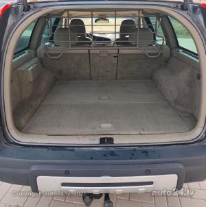 Pelēks Volvo XC70 2006 Tartu, ar dzinēja tilpumu 2.40 L un nobraukumu 264 tūkst. km par 4200 €, foto 20 vietnē AUTOMOTO.COM.LV