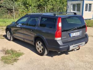 Pelēks Volvo XC70 2006 Rīga, ar dzinēja tilpumu 2.40 L un nobraukumu 344 tūkst. km par 3250 €, foto 5 vietnē AUTOMOTO.COM.LV