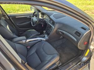 Pelēks Volvo XC70 2006 Rīga, ar dzinēja tilpumu 2.40 L un nobraukumu 344 tūkst. km par 3250 €, foto 10 vietnē AUTOMOTO.COM.LV