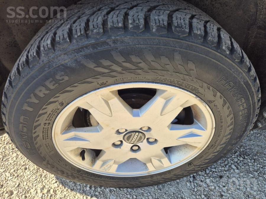 Pelēks Volvo XC70 2006 Rīga, ar dzinēja tilpumu 2.40 L un nobraukumu 344 tūkst. km par 3250 €, foto 13 vietnē AUTOMOTO.COM.LV